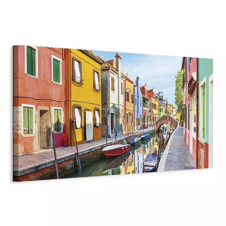 Schilderij Italiaans straatje - schilderachtige huizen aan een kanaal met een bruggetje ...